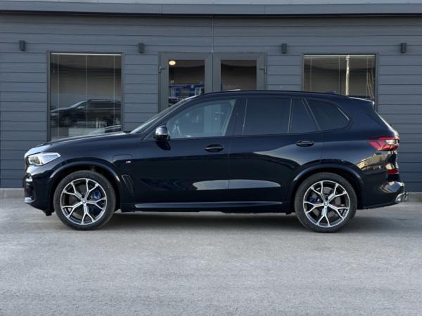 Melns BMW X5 2020 Rīga, ar dzinēja tilpumu 3.00 L un nobraukumu 150 tūkst. km par 47800 €, foto 3 vietnē AUTOMOTO.COM.LV