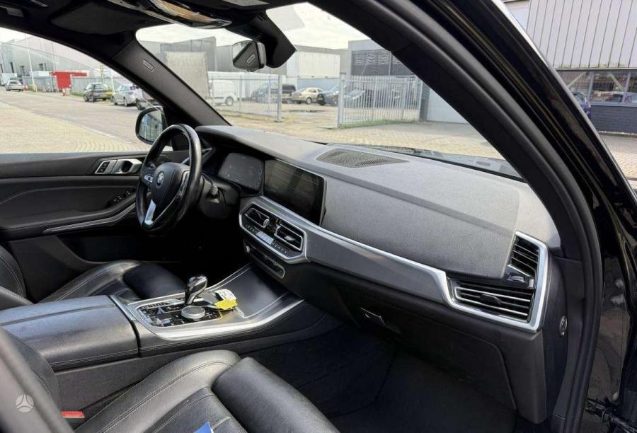 Черный БМВ Х5 2020 в Каунас, объемом двигателя 3.00 л и пробегом 210 тыс. км за 27346 €, фото 12 на AUTOMOTO.COM.LV