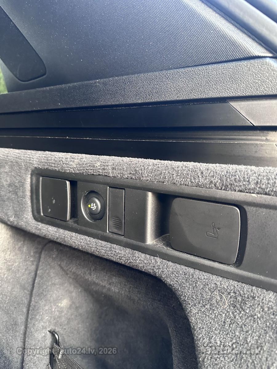Melns BMW X5 2020 Tallina, ar dzinēja tilpumu 3.00 L un nobraukumu 138 tūkst. km par 47000 €, foto 30 vietnē AUTOMOTO.COM.LV