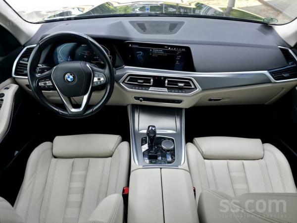 Black BMW X5 2020 in Riga, with an engine capacity of 3.00 L and mileage of 183 thousand km for 38990 €, photo 9 on AUTOMOTO.COM.LV