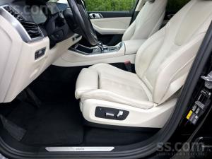 Melns BMW X5 2020 Rīga, ar dzinēja tilpumu 3.00 L un nobraukumu 183 tūkst. km par 38990 €, foto 13 vietnē AUTOMOTO.COM.LV