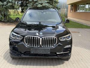 Черный БМВ Х5 2020 в Каунас, объемом двигателя 3.00 л и пробегом 217 тыс. км за 27467 €, фото 3 на AUTOMOTO.COM.LV