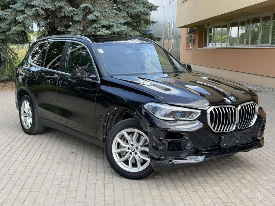 Черный БМВ Х5 2020 в Каунас, объемом двигателя 3.00 л и пробегом 217 тыс. км за 27467 €, фото 4 на AUTOMOTO.COM.LV