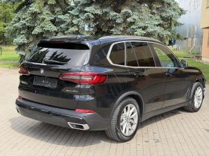 Черный БМВ Х5 2020 в Каунас, объемом двигателя 3.00 л и пробегом 217 тыс. км за 27467 €, фото 5 на AUTOMOTO.COM.LV