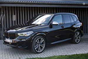Black BMW X5 2020 in Kaunas, with an engine capacity of 2.99 L and mileage of 95 thousand km for 42500 €, photo 4 on AUTOMOTO.COM.LV