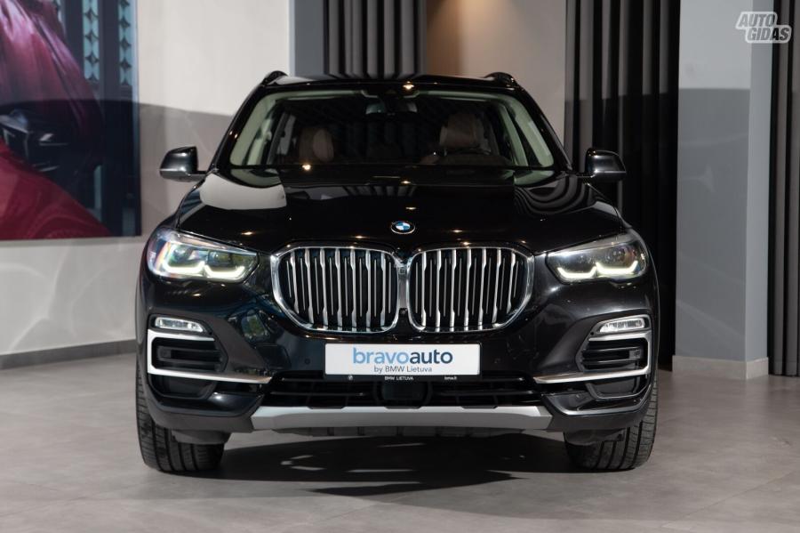 Melns BMW X5 2020 Kauņa, ar dzinēja tilpumu 3.00 L un nobraukumu 177 tūkst. km par 41771 €, foto 4 vietnē AUTOMOTO.COM.LV