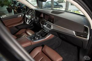 Melns BMW X5 2020 Kauņa, ar dzinēja tilpumu 3.00 L un nobraukumu 177 tūkst. km par 41771 €, foto 15 vietnē AUTOMOTO.COM.LV
