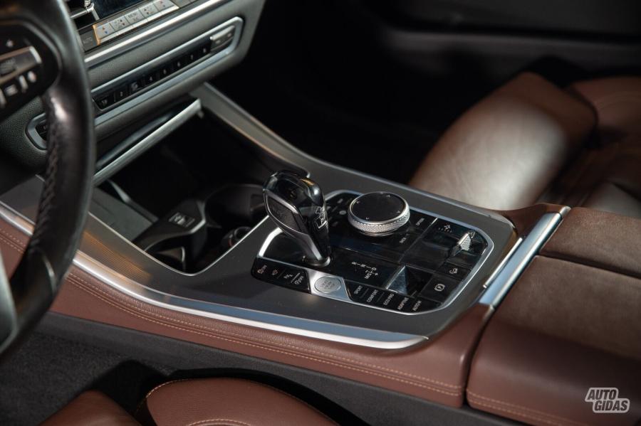 Melns BMW X5 2020 Kauņa, ar dzinēja tilpumu 3.00 L un nobraukumu 177 tūkst. km par 41771 €, foto 20 vietnē AUTOMOTO.COM.LV