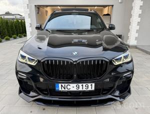 Black BMW X5 2020 in Riga, with an engine capacity of 4.40 L and mileage of 149 thousand km for 42000 €, photo  on AUTOMOTO.COM.LV