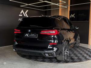 Melns BMW X5 2020 Kauņa, ar dzinēja tilpumu 3.00 L un nobraukumu 80 tūkst. km par 49490 €, foto 12 vietnē AUTOMOTO.COM.LV