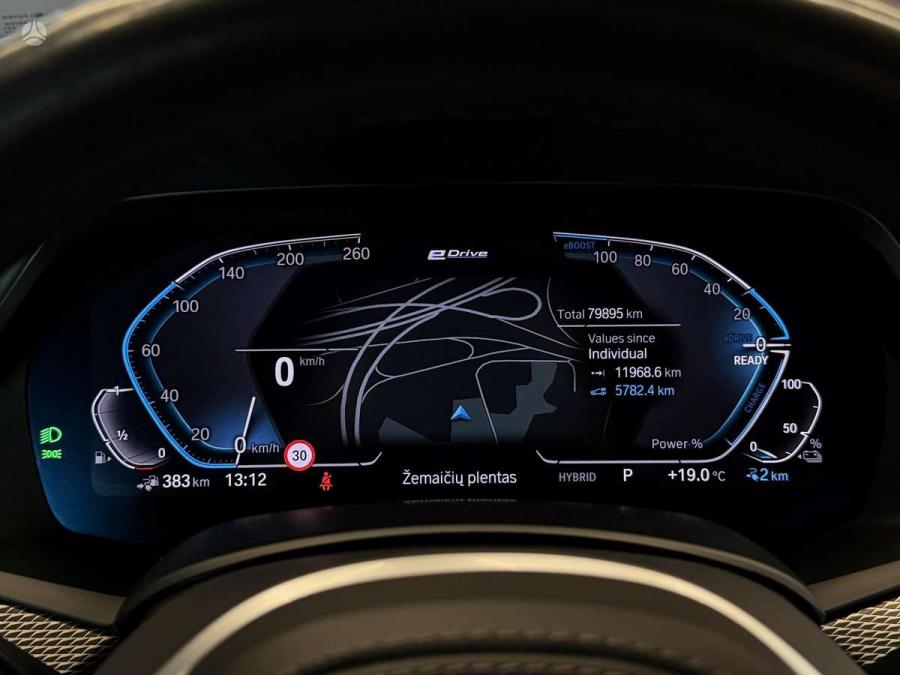 Melns BMW X5 2020 Kauņa, ar dzinēja tilpumu 3.00 L un nobraukumu 80 tūkst. km par 49490 €, foto 31 vietnē AUTOMOTO.COM.LV