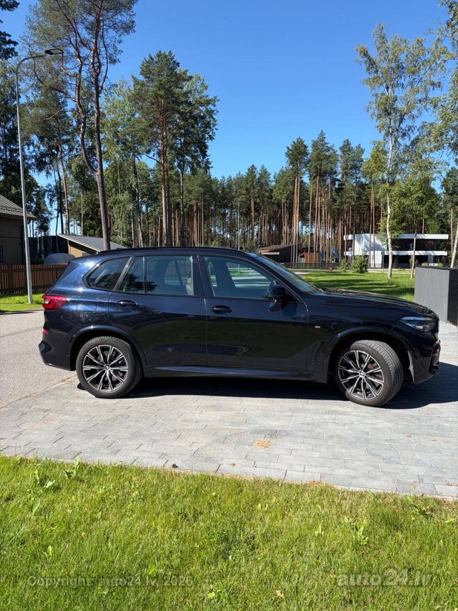 Melns BMW X5 2020 Tallina, ar dzinēja tilpumu 3.00 L un nobraukumu 169 tūkst. km par 38000 €, foto 5 vietnē AUTOMOTO.COM.LV