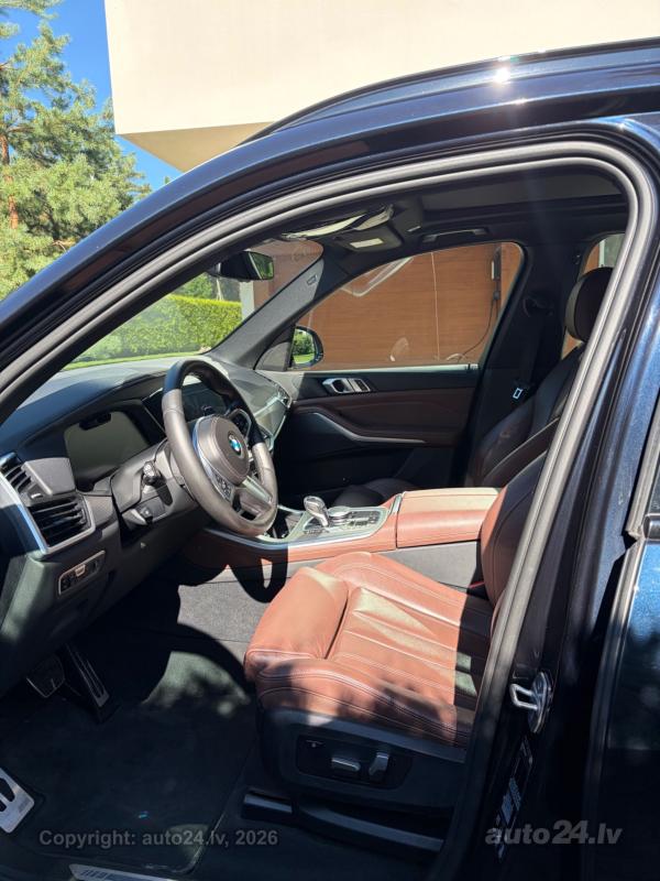 Melns BMW X5 2020 Tallina, ar dzinēja tilpumu 3.00 L un nobraukumu 169 tūkst. km par 38000 €, foto 7 vietnē AUTOMOTO.COM.LV