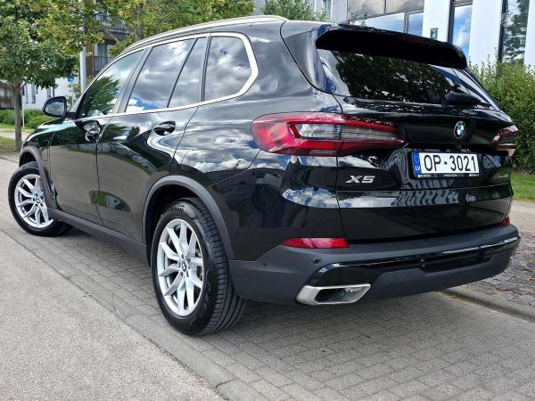 Melns BMW X5 2020 Rīga, ar dzinēja tilpumu 3.00 L un nobraukumu 183 tūkst. km par 36490 €, foto 6 vietnē AUTOMOTO.COM.LV