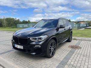 Черный БМВ Х5 2020 в Друскининкай, объемом двигателя 4.40 л и пробегом 43 тыс. км за 41999 €, фото  на AUTOMOTO.COM.LV
