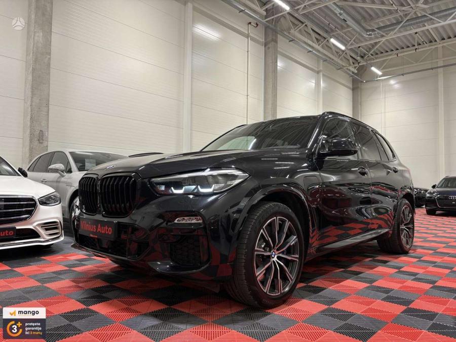 Melns BMW X5 2020 Viļņa, ar dzinēja tilpumu 3.00 L un nobraukumu 146 tūkst. km par 47990 €, foto 1 vietnē AUTOMOTO.COM.LV