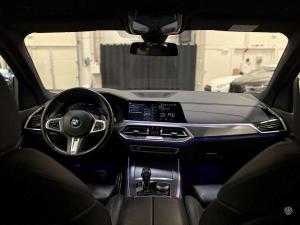 Melns BMW X5 2020 Viļņa, ar dzinēja tilpumu 3.00 L un nobraukumu 146 tūkst. km par 47990 €, foto 18 vietnē AUTOMOTO.COM.LV