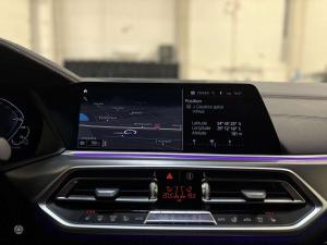 Melns BMW X5 2020 Viļņa, ar dzinēja tilpumu 3.00 L un nobraukumu 146 tūkst. km par 47990 €, foto 24 vietnē AUTOMOTO.COM.LV