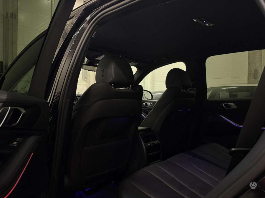 Melns BMW X5 2020 Viļņa, ar dzinēja tilpumu 3.00 L un nobraukumu 146 tūkst. km par 47990 €, foto 29 vietnē AUTOMOTO.COM.LV