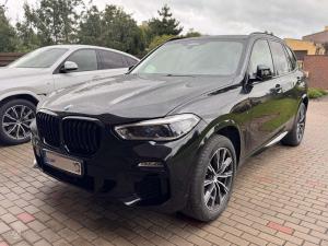 Черный БМВ Х5 2020 в Каунас, объемом двигателя 3.00 л и пробегом 269 тыс. км за 44900 €, фото  на AUTOMOTO.COM.LV