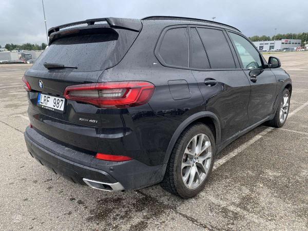 Melns BMW X5 2020 Viļņa, ar dzinēja tilpumu 3.00 L un nobraukumu 48 tūkst. km par 34490 €, foto 6 vietnē AUTOMOTO.COM.LV