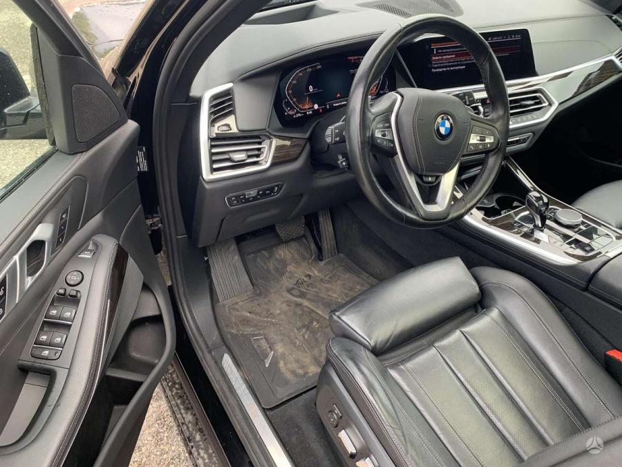 Melns BMW X5 2020 Viļņa, ar dzinēja tilpumu 3.00 L un nobraukumu 48 tūkst. km par 34490 €, foto 10 vietnē AUTOMOTO.COM.LV