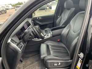 Melns BMW X5 2020 Viļņa, ar dzinēja tilpumu 3.00 L un nobraukumu 48 tūkst. km par 34490 €, foto 30 vietnē AUTOMOTO.COM.LV