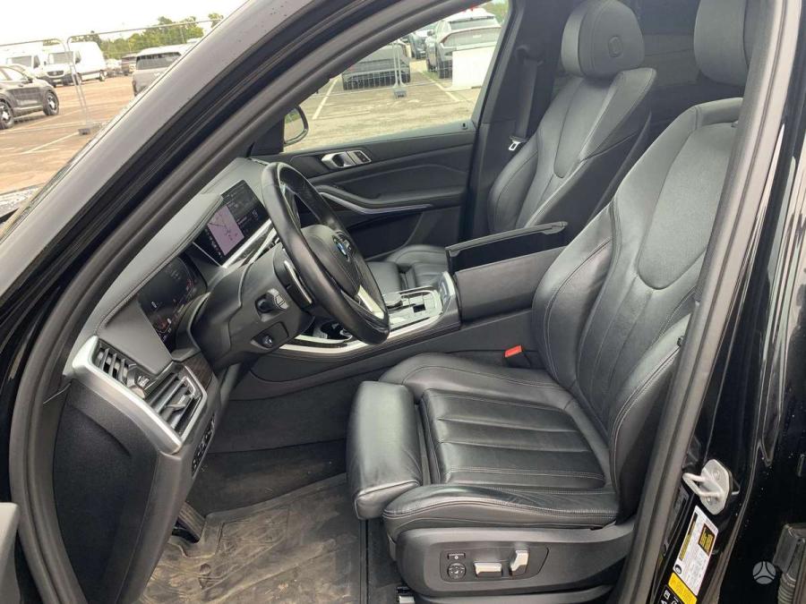 Melns BMW X5 2020 Viļņa, ar dzinēja tilpumu 3.00 L un nobraukumu 48 tūkst. km par 34490 €, foto 30 vietnē AUTOMOTO.COM.LV