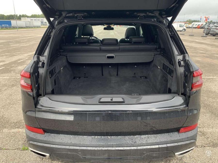 Melns BMW X5 2020 Viļņa, ar dzinēja tilpumu 3.00 L un nobraukumu 48 tūkst. km par 34490 €, foto 42 vietnē AUTOMOTO.COM.LV