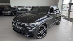 Melns BMW X5 2020 Marijampole, ar dzinēja tilpumu 3.00 L un nobraukumu 227 tūkst. km par 34999 €, foto  vietnē AUTOMOTO.COM.LV