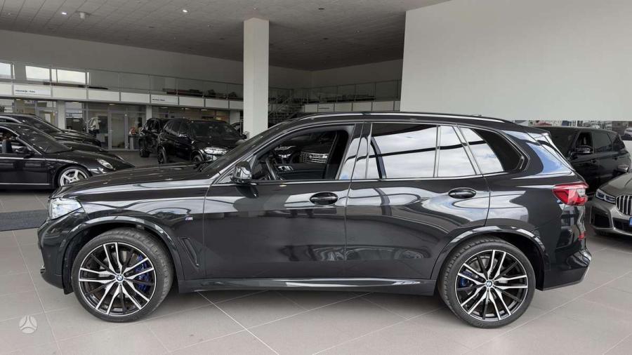 Melns BMW X5 2020 Marijampole, ar dzinēja tilpumu 3.00 L un nobraukumu 227 tūkst. km par 34999 €, foto 3 vietnē AUTOMOTO.COM.LV