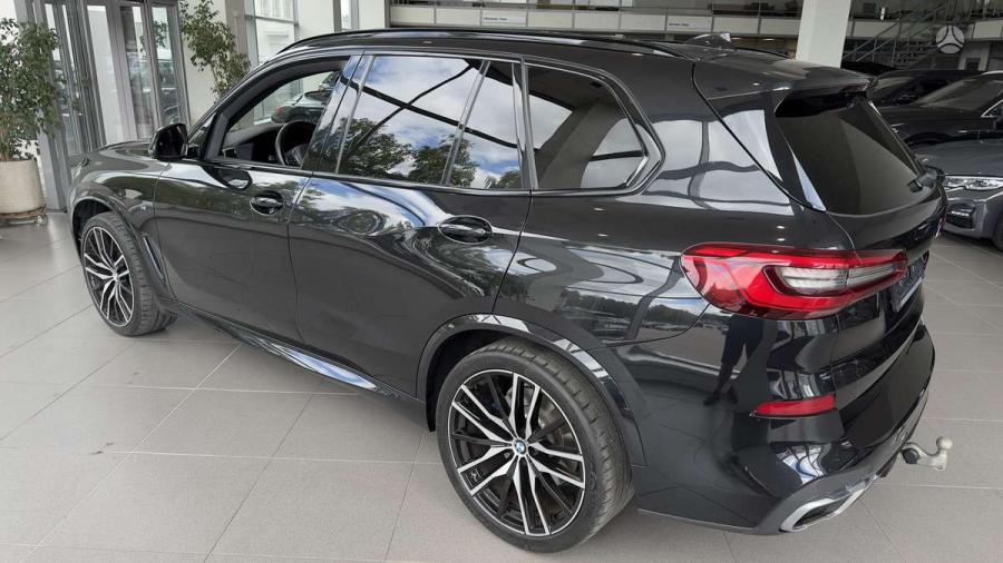 Melns BMW X5 2020 Marijampole, ar dzinēja tilpumu 3.00 L un nobraukumu 227 tūkst. km par 34999 €, foto 4 vietnē AUTOMOTO.COM.LV