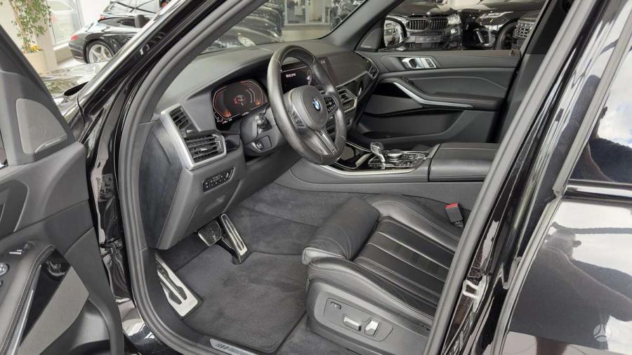 Melns BMW X5 2020 Marijampole, ar dzinēja tilpumu 3.00 L un nobraukumu 227 tūkst. km par 34999 €, foto 13 vietnē AUTOMOTO.COM.LV
