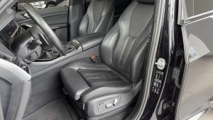 Melns BMW X5 2020 Marijampole, ar dzinēja tilpumu 3.00 L un nobraukumu 227 tūkst. km par 34999 €, foto 14 vietnē AUTOMOTO.COM.LV