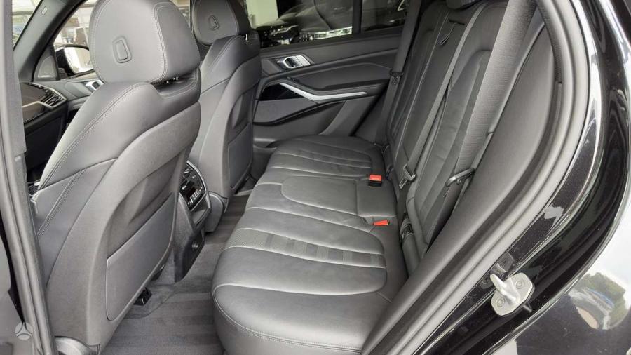 Melns BMW X5 2020 Marijampole, ar dzinēja tilpumu 3.00 L un nobraukumu 227 tūkst. km par 34999 €, foto 15 vietnē AUTOMOTO.COM.LV