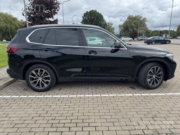 Черный БМВ Х5 2020 в Рига, объемом двигателя 3.00 л и пробегом 214 тыс. км за 38400 €, фото 6 на AUTOMOTO.COM.LV