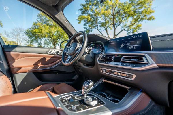 Melns BMW X5 2020 Kauņa, ar dzinēja tilpumu 3.00 L un nobraukumu 72 tūkst. km par 47000 €, foto 11 vietnē AUTOMOTO.COM.LV