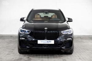 Black BMW X5 2020 in Vilnius, with an engine capacity of 3.00 L and mileage of 174 thousand km for 43991 €, photo 5 on AUTOMOTO.COM.LV