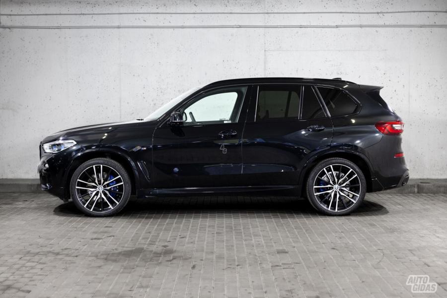 Black BMW X5 2020 in Vilnius, with an engine capacity of 3.00 L and mileage of 174 thousand km for 43991 €, photo 7 on AUTOMOTO.COM.LV