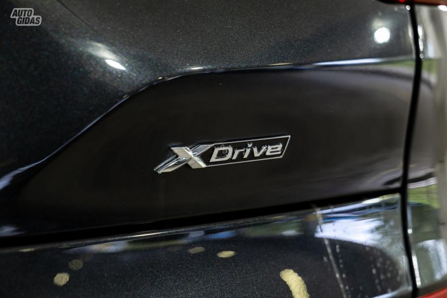 Black BMW X5 2020 in Vilnius, with an engine capacity of 3.00 L and mileage of 174 thousand km for 43991 €, photo 13 on AUTOMOTO.COM.LV