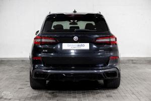 Black BMW X5 2020 in Vilnius, with an engine capacity of 3.00 L and mileage of 174 thousand km for 43991 €, photo 14 on AUTOMOTO.COM.LV