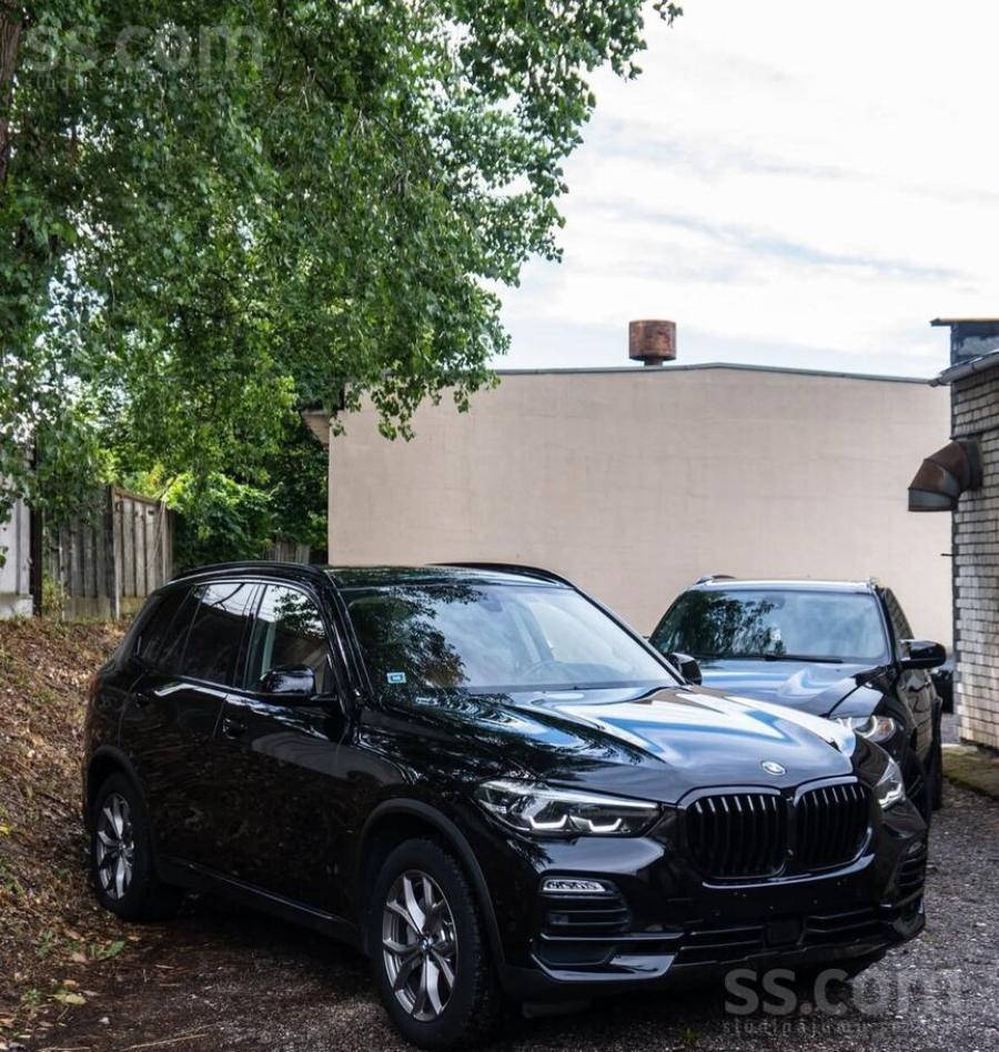Melns BMW X5 2021 Rīga, ar dzinēja tilpumu 3.00 L un nobraukumu 80 tūkst. km par 45000 €, foto 2 vietnē AUTOMOTO.COM.LV