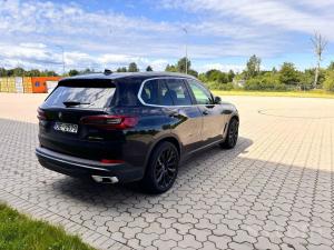 Melns BMW X5 2021 Rīga, ar dzinēja tilpumu 3.00 L un nobraukumu 157 tūkst. km par 39990 €, foto 5 vietnē AUTOMOTO.COM.LV