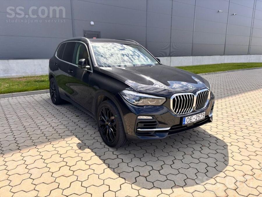 Melns BMW X5 2021 Rīga, ar dzinēja tilpumu 3.00 L un nobraukumu 157 tūkst. km par 39990 €, foto 7 vietnē AUTOMOTO.COM.LV