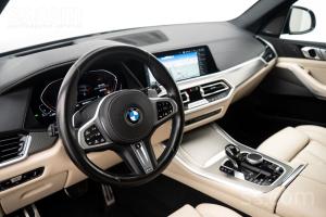 Black BMW X5 2021 in Tallinn, with an engine capacity of 3.00 L and mileage of 63 thousand km for 62899 €, photo 7 on AUTOMOTO.COM.LV