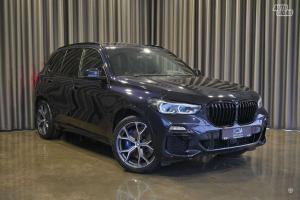 Melns BMW X5 2021 Marijampole, ar dzinēja tilpumu 3.00 L un nobraukumu 135 tūkst. km par 44950 €, foto  vietnē AUTOMOTO.COM.LV