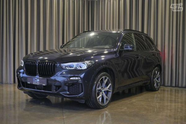 Black BMW X5 2021 in Marijampole, with an engine capacity of 3.00 L and mileage of 135 thousand km for 44950 €, photo 6 on AUTOMOTO.COM.LV