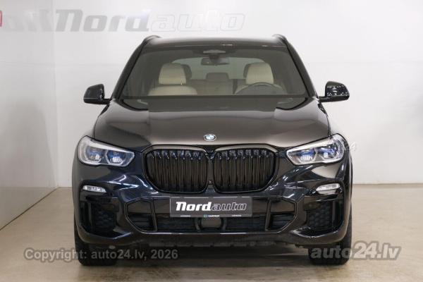 Black BMW X5 2021 in Tallinn, with an engine capacity of 3.00 L and mileage of 63 thousand km for 59900 €, photo 3 on AUTOMOTO.COM.LV