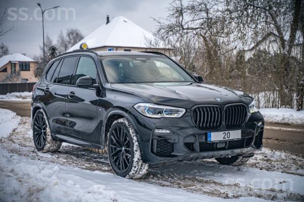 Black BMW X5 2021 in Riga, with an engine capacity of 3.00 L and mileage of 0 thousand km for 52990 €, photo 3 on AUTOMOTO.COM.LV