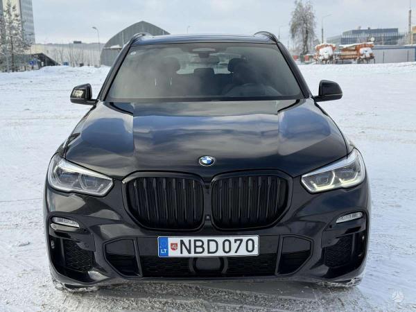 Melns BMW X5 2021 Viļņa, ar dzinēja tilpumu 2.99 L un nobraukumu 127 tūkst. km par 49500 €, foto 5 vietnē AUTOMOTO.COM.LV